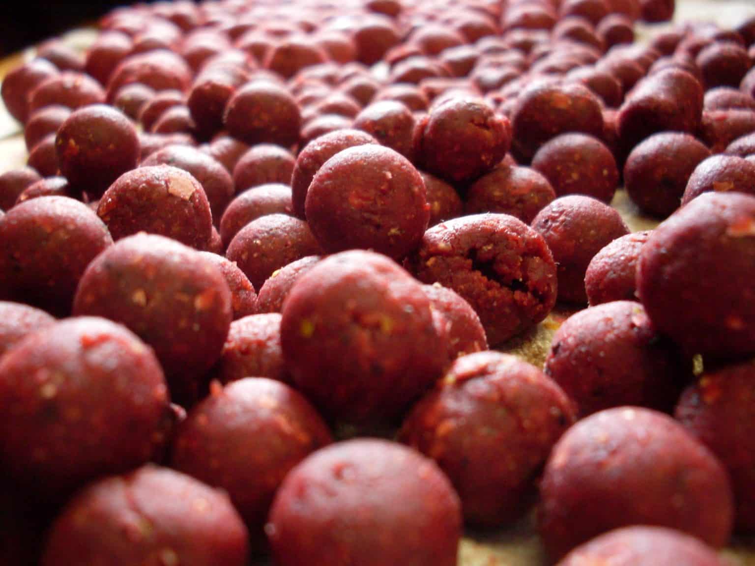 Domácí výroba boilies pro začátečníky: Vyrobte si levné boilies na ...